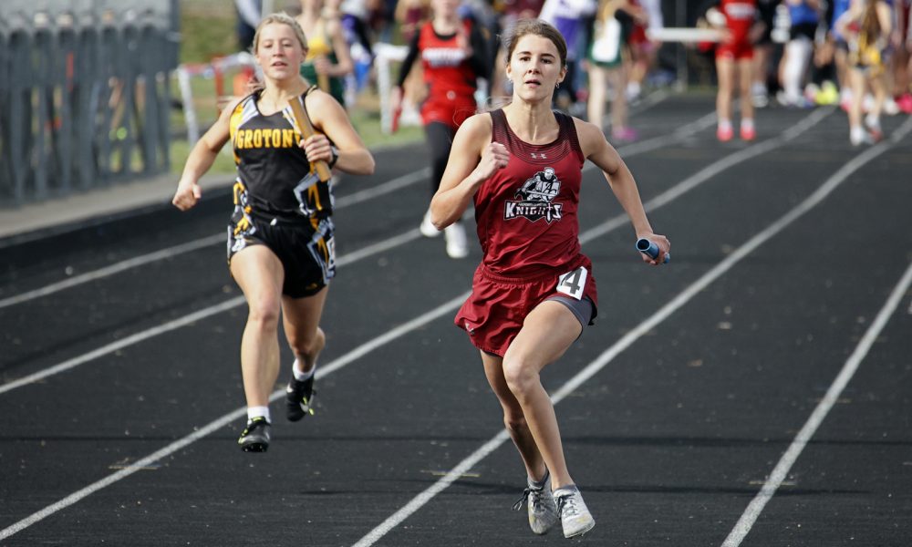 Area squads shine in relays during Howard Wood – SD SportScene