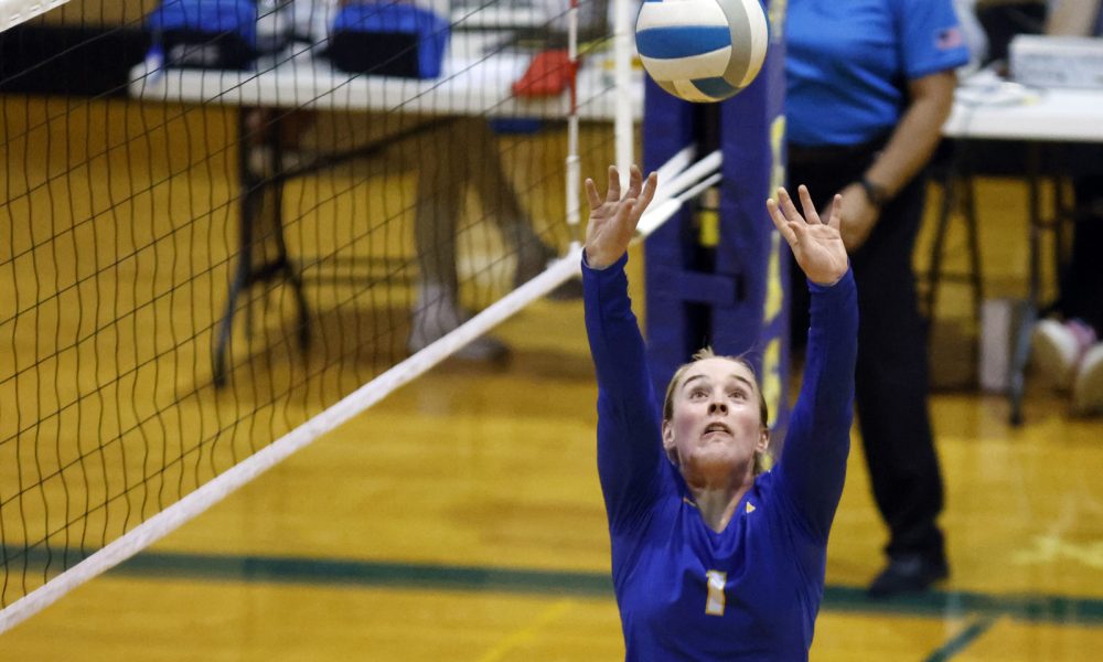 Golden Eagles record another volleyball sweep – SD SportScene