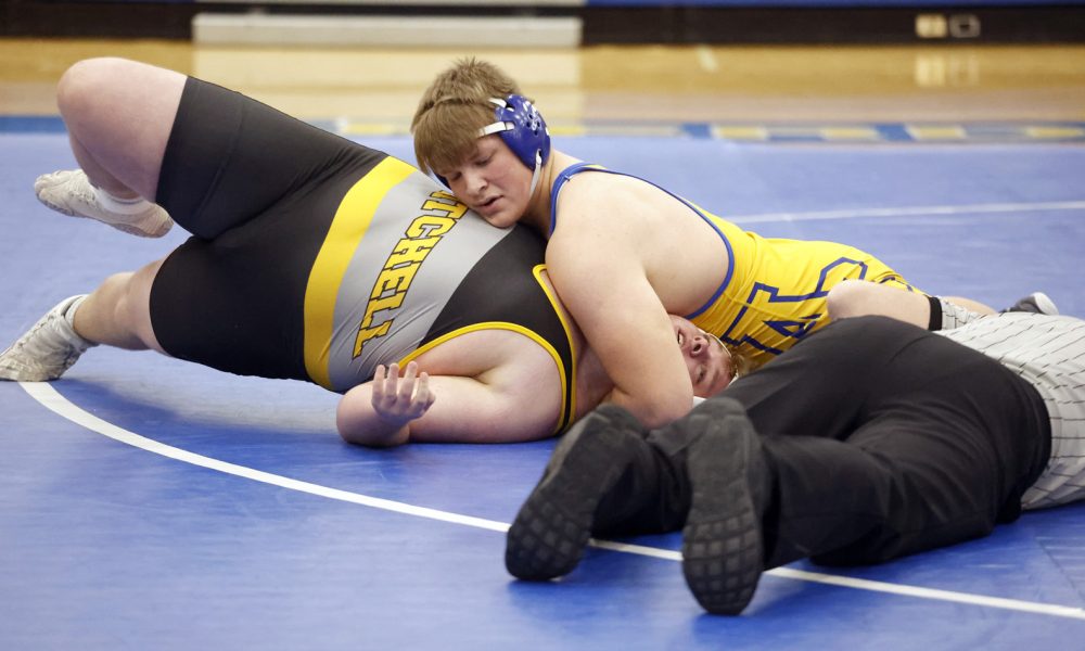 Central advances five to semifinals at state wrestling – SD SportScene