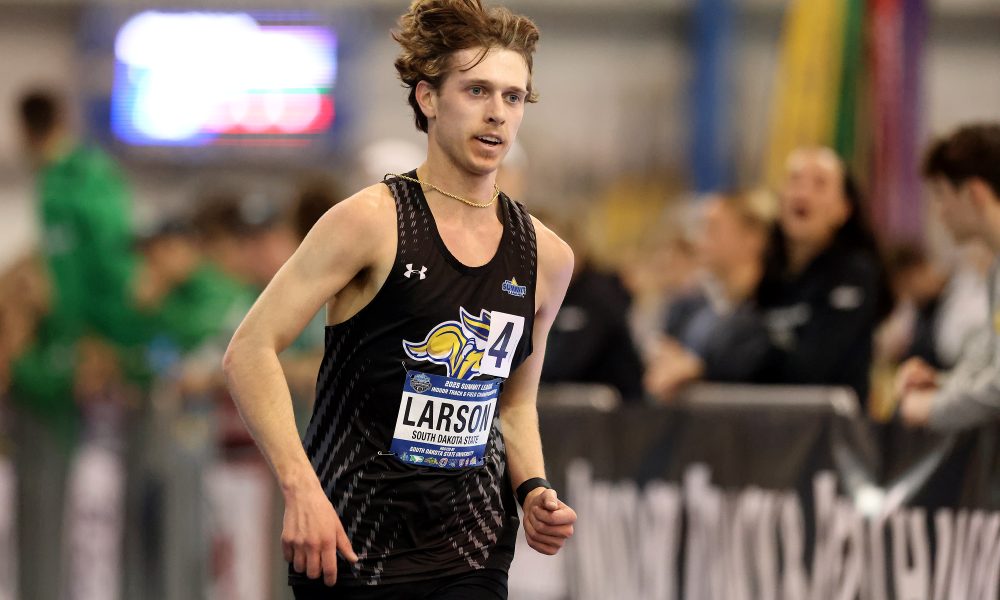 Larson qualifies for national cross country meet – SD SportScene