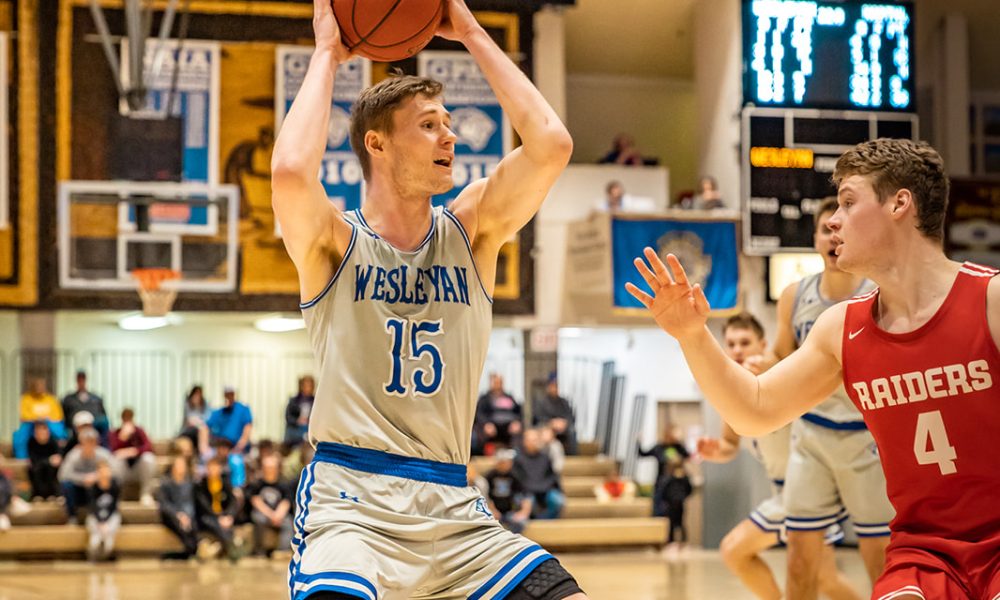Larson emotional leader for DWU basketball team – SD SportScene