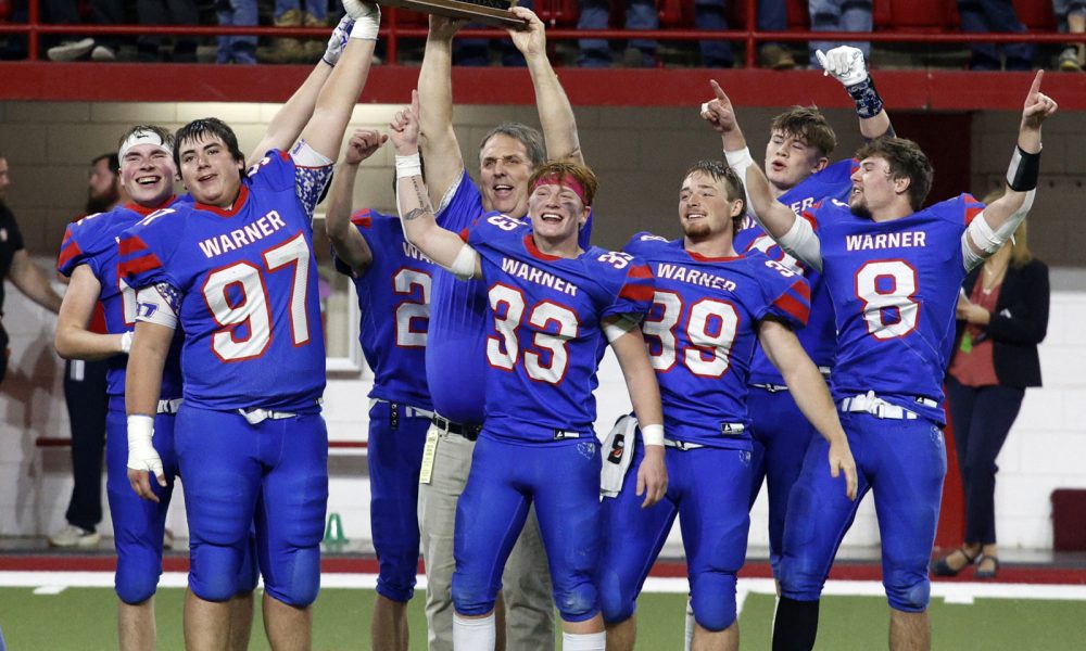 Gallery: Warner outlasts Deubrook Area for the Class 9A football ...